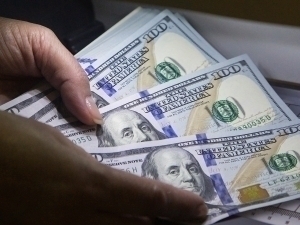 Ўзбекистонда доллар курси тушди | Qalampir.uz